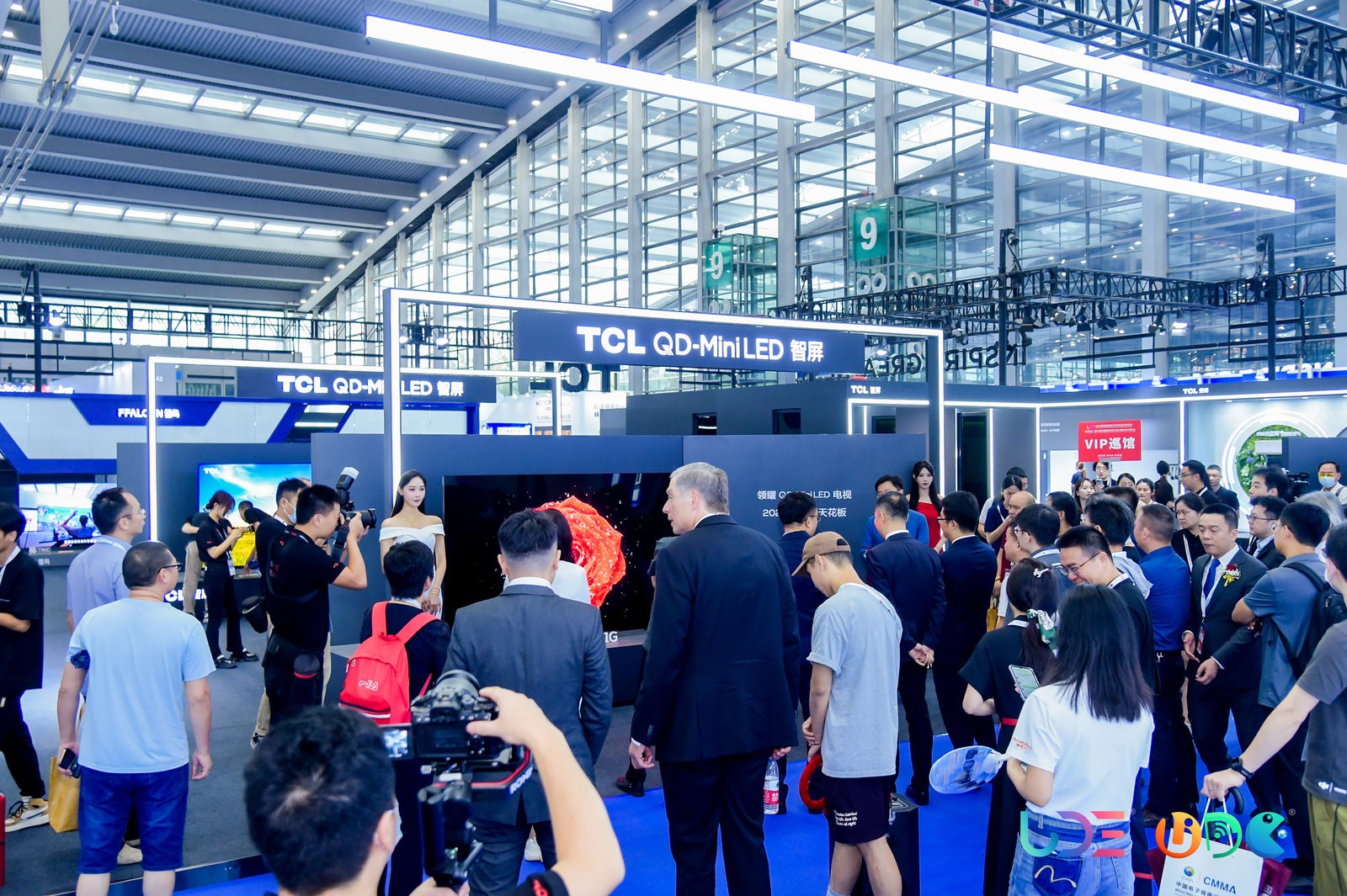 UDE023 - 第四届国际半导体显示博览会 - DoNews专题报道