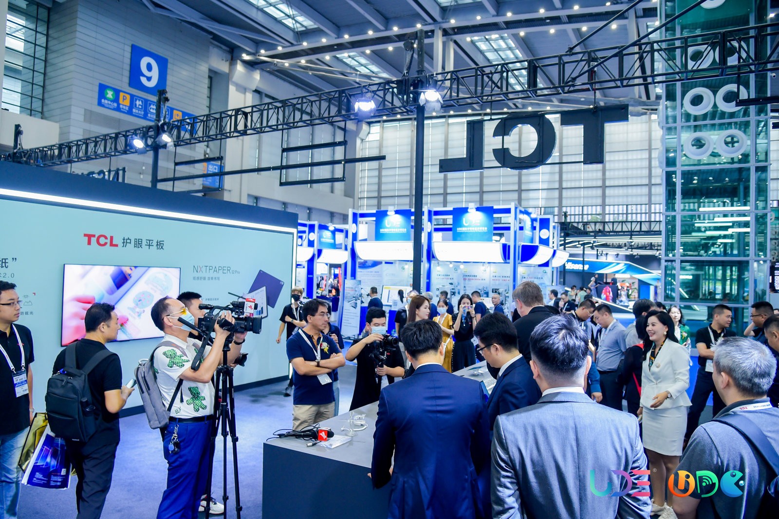 UDE023 - 第四届国际半导体显示博览会 - DoNews专题报道